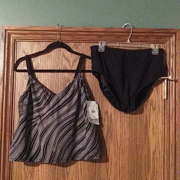 Delta Burke | Swim | Womens Delta Burke Two Piece Swimsuit | Poshmark